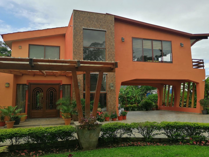 A Peaceful Retreat In The Countryside - Panama