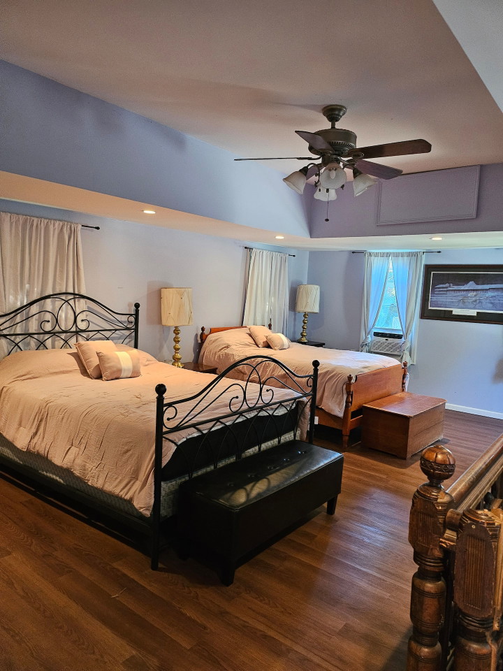 Comfortable Country Like Setting In The City - Saratoga Springs, NY