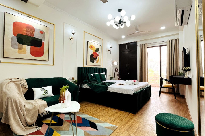 Bluo Studio Noida - Balcony, Terrace Garden, Gym - Noida