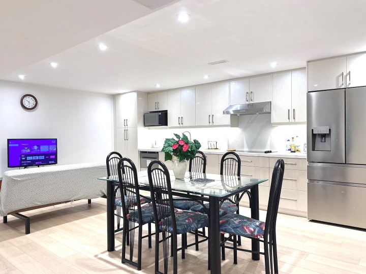 Newly Reno 3br/2ba Basement | Free Parking - Vaughan