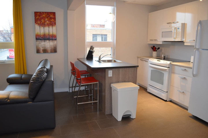 Suite Avec Chambre Fermée (Chic-urbain) - Rouyn-Noranda