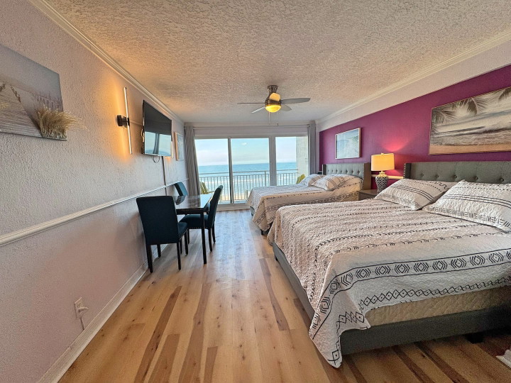 Lidiya Unit: Right On The Beach, Private Balcony - Daytona Beach, FL