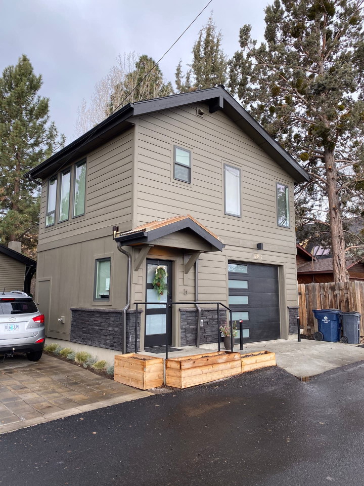 Fresno Studio Twelve Thirty Four - Bend, OR
