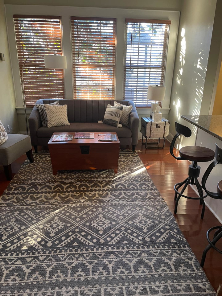 Chantilly Hideaway - Charlotte, NC