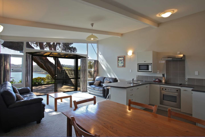 3 Bedroom Premier Harbour View Apartment - Tutukaka