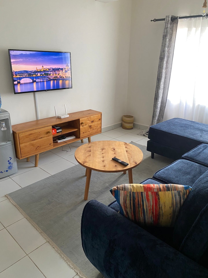 1br:pool, Gym, Hot Shower, Wifi, Aircon- Extracost - Mombasa