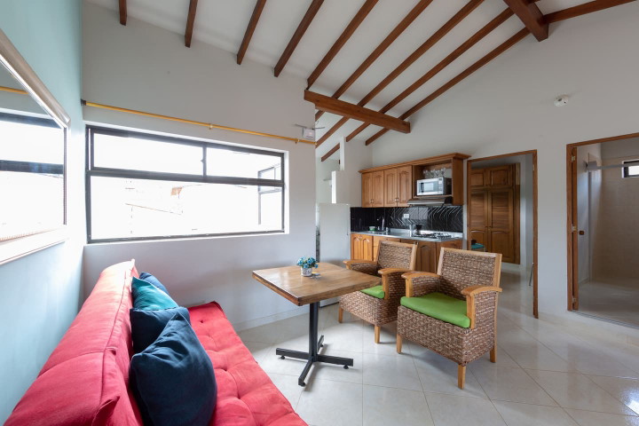 P.302 Lindo Apartamento Cerca Al Parque De Jardín - Jardín