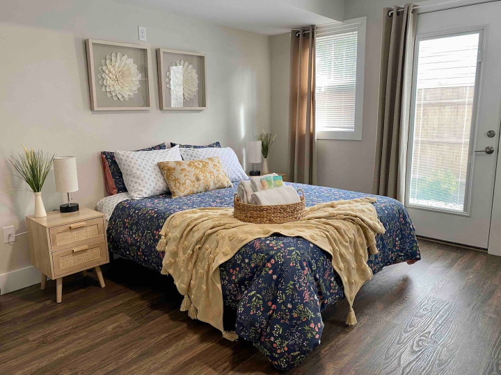 Private &Modern  Master Suite Near Harvard Sq. - Somerville, MA