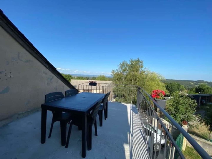 Petite Maison Avec Terrasse. - Lozère