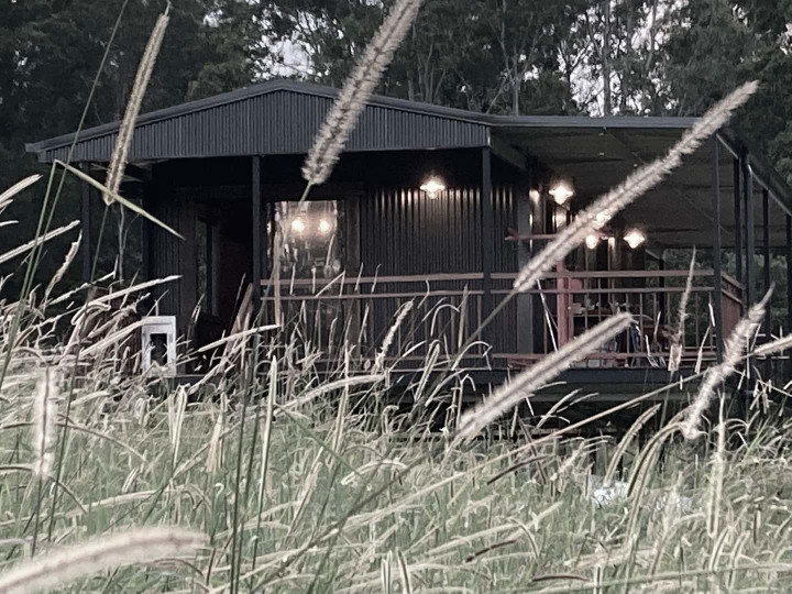 Escape To Cowboy Cabin In The Noosa Hinterland - Noosa