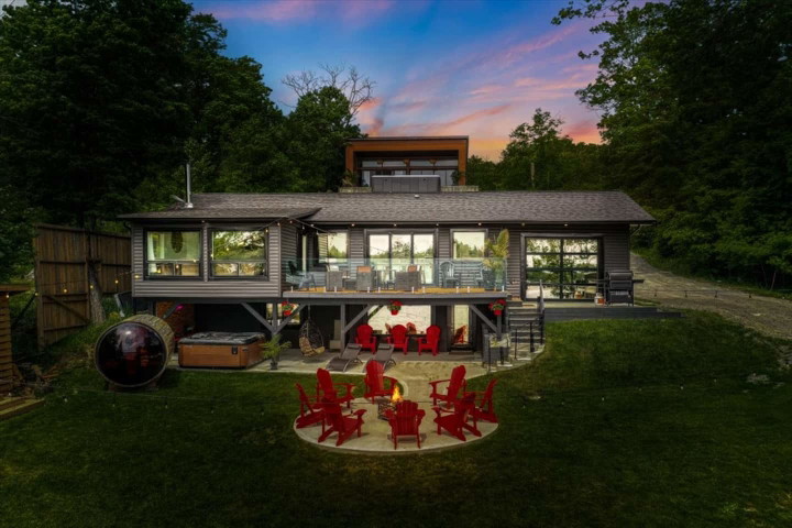 Bullochs Retreat With Hot Tub & Sauna - 에스파뇰라