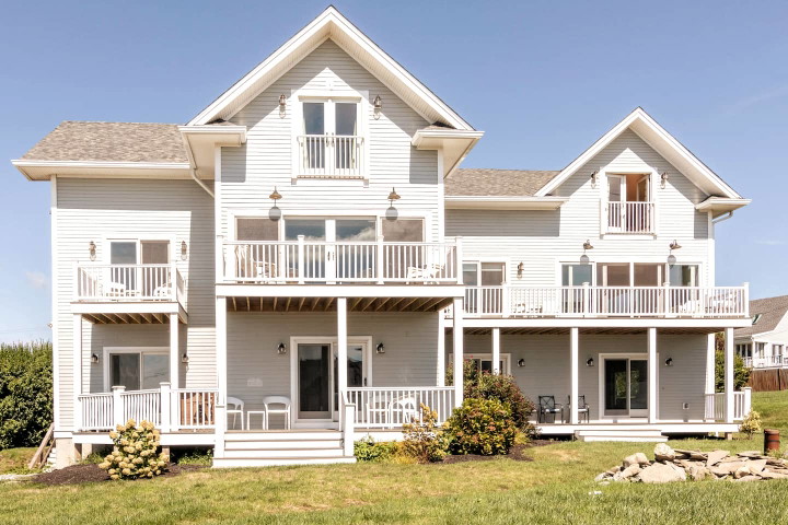 5br/5ba Beachside Newport Home Steps To Beach! - Rhode Island