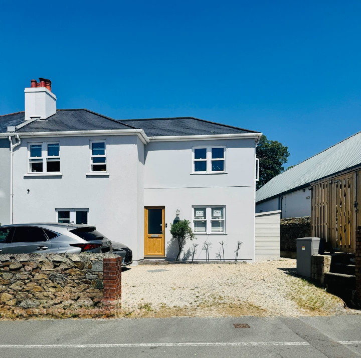 Stylish Family Home & Garden Retreat | Gym & Sauna - Guernsey