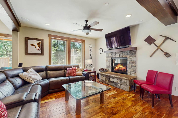 4 Br Home With Private Hot Tub And Gas Fire Pit - Cle Elum, WA