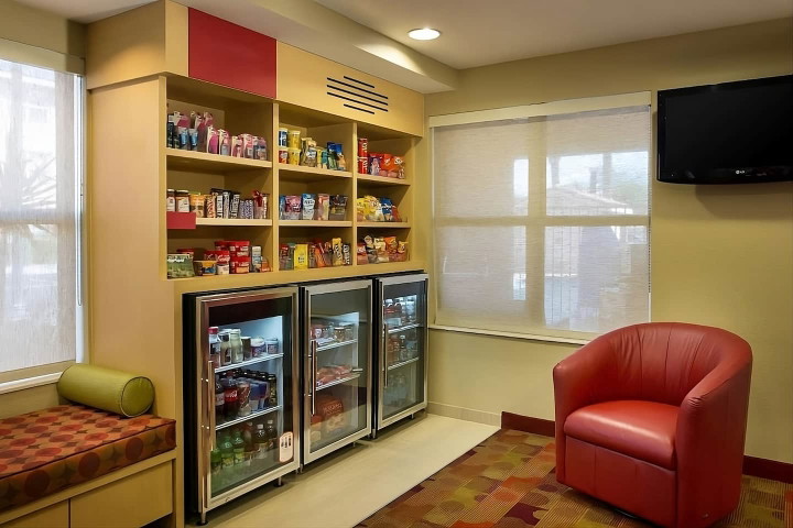 Convenient Suite With Outdoor Pool And Kitchen - 스코츠데일