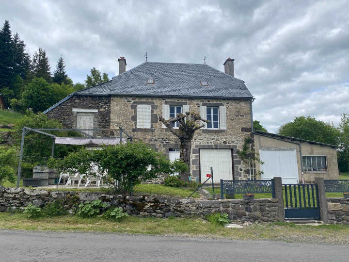 Maison Ancienne Dans Le Cantal - Chaudes-Aigues