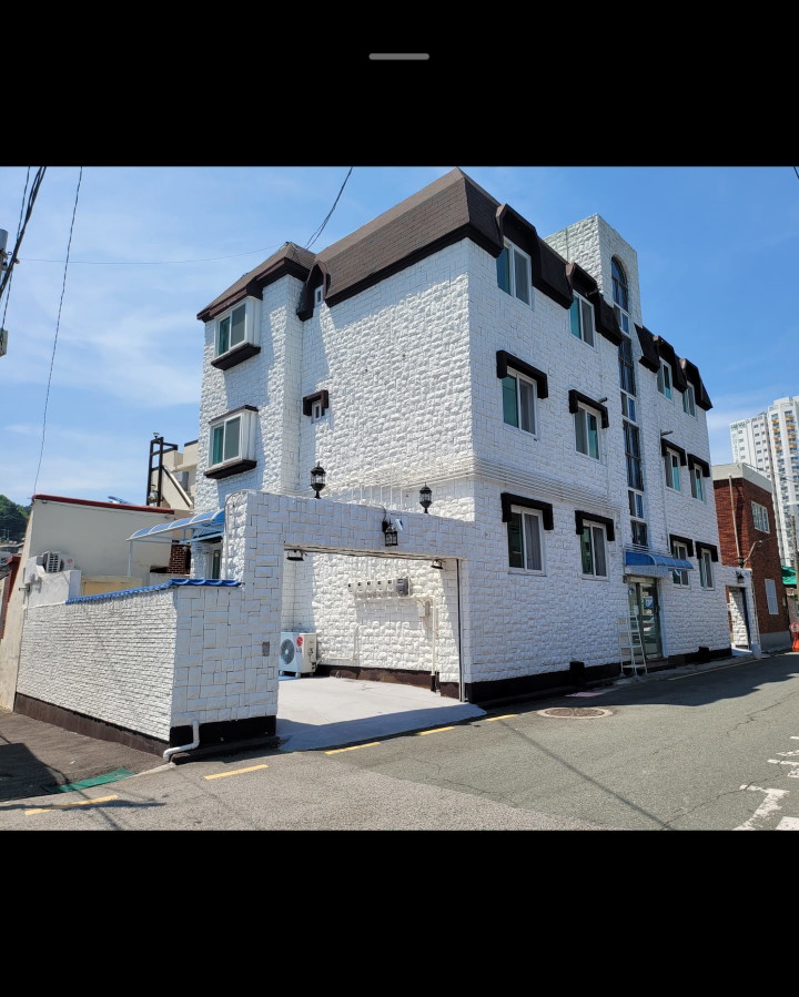 [슈퍼호스트5년][부암역 5분거리][짐보관가능][방3.거실주방1.욕실1][평지][2층] - Pusan