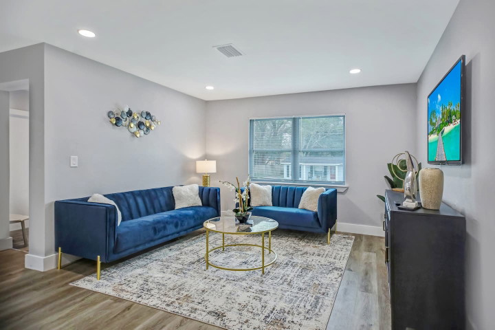 Elegant, Spacious Three Bedroom Residential House. - Apopka, FL