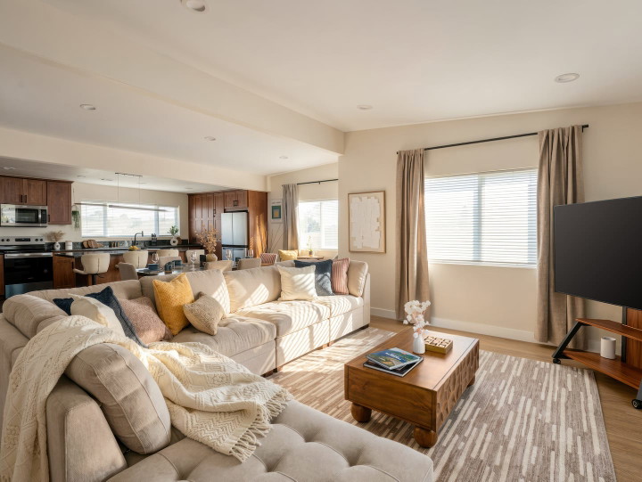 Bright South Bay Home | Near Lax & Beaches - Los Angeles