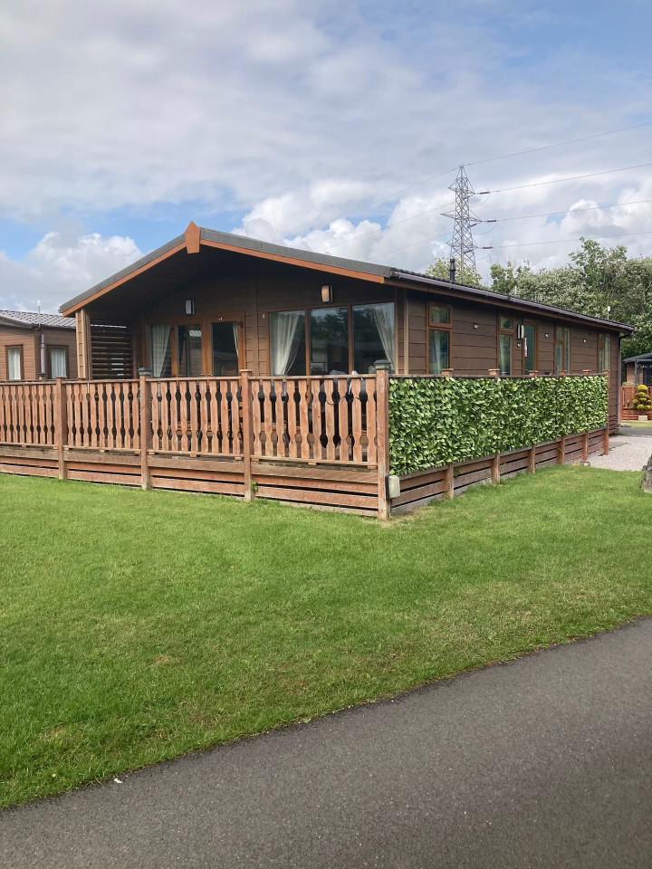 3 Bedroom Lodge, South Lakeland Leisure Village - Carnforth