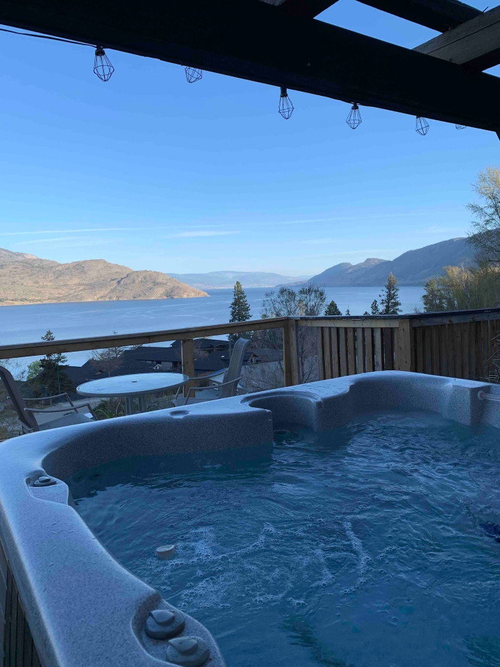 Studiosweets Amazing Lake Views - Peachland