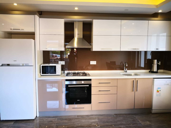 Новая 1+1 с газом и бассейном в Гюрсу 100м до моря - Antalya