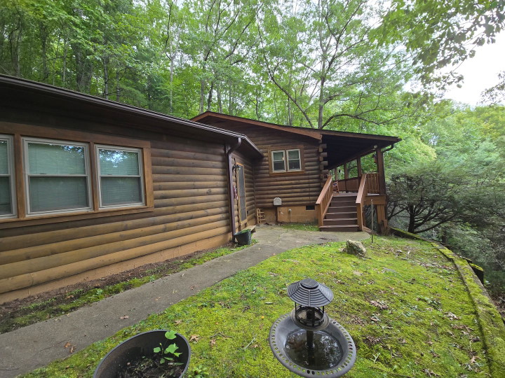 Josue's Carolina Cabin - Maggie Valley, NC