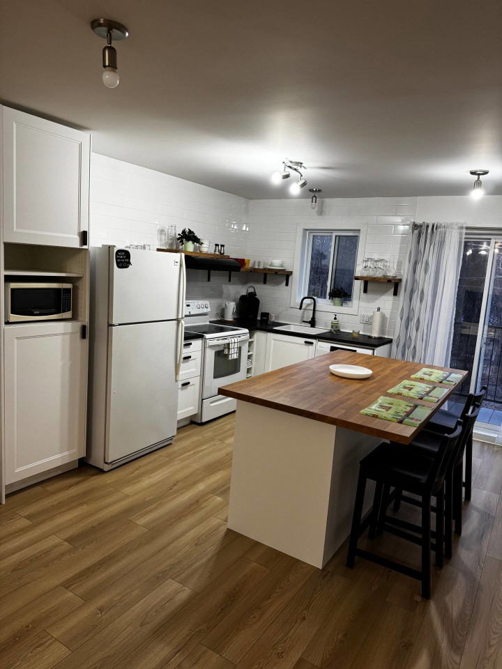 Apartment With Balcony Near Montreal - Quebec
