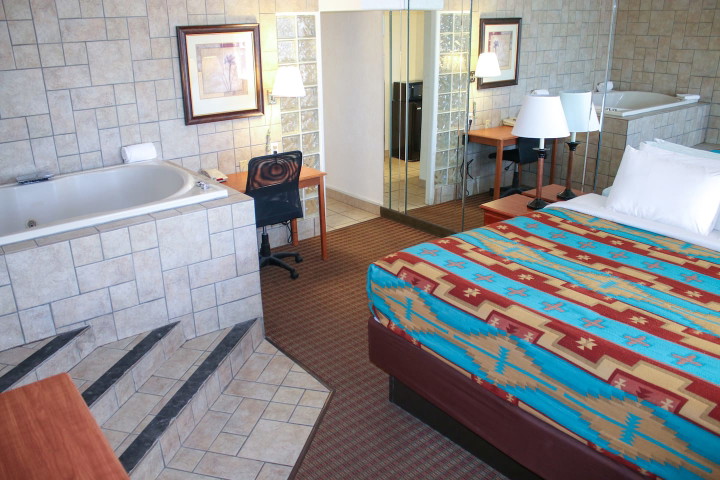 Spa Suite King Bed Non Smoking - Alamogordo, NM