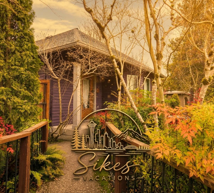 Charming Historic Home Quaint Garden Arboretum - Seattle, WA