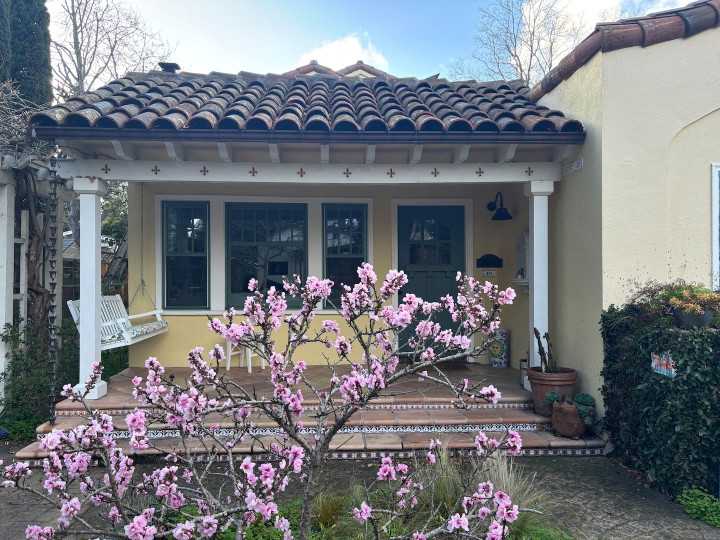 Private Rooms Near Stanford University - Redwood City, CA
