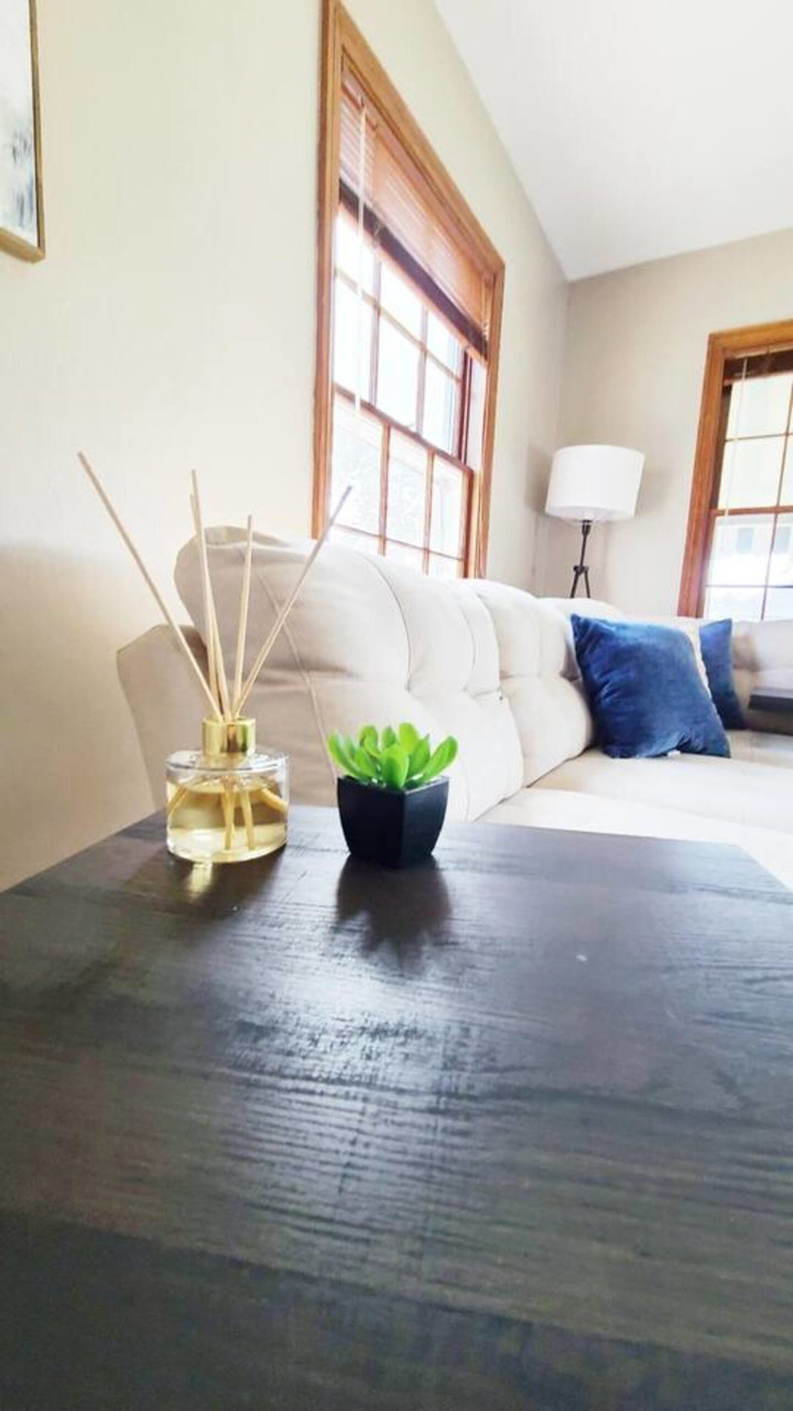 Cozy Bedroom A In Cute Neighborhood W Free Wi-fi. - Fort Wayne, IN