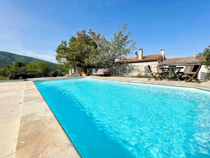 Gîte Dans Les Bois Avec Piscine Et Bain Nordique - Malaucène