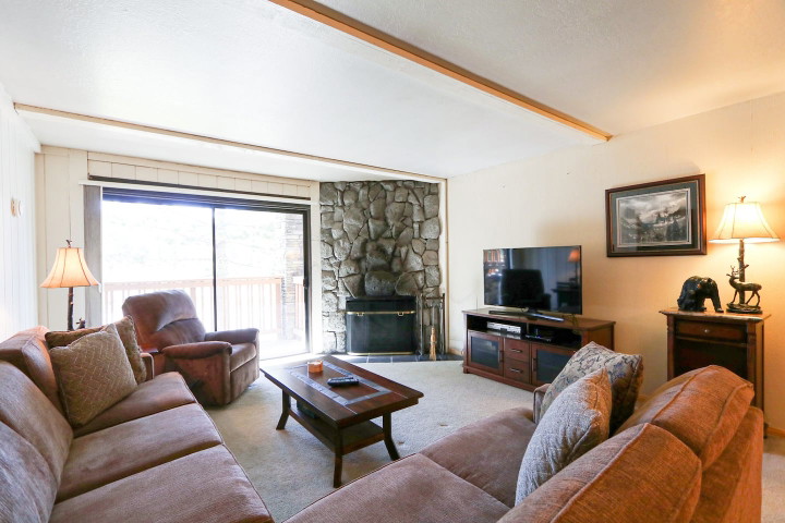 Summit 55 Updated Condo, Walk To Eagle Lodge By Redawning - Mammoth Mountain, CA