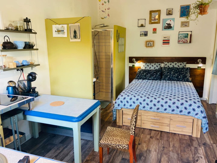 Cozy Studio 12 Min Walk To The Beaches. - 라 시오타