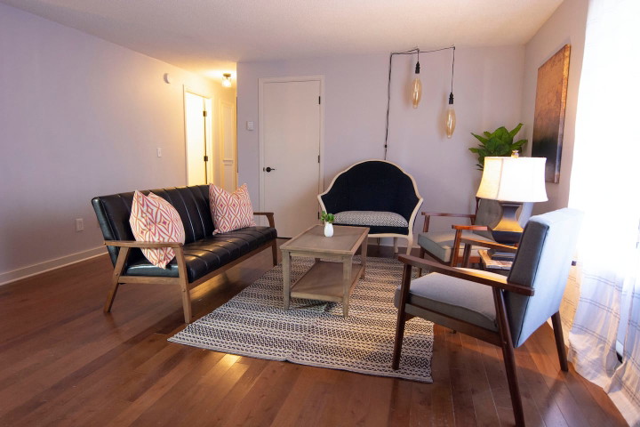 A Gray Door Retreat - Sherwood, OR