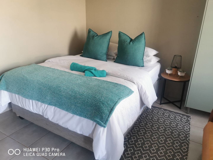 Lovely Bachelor Unit Available In Tokoza Location. - Katlehong