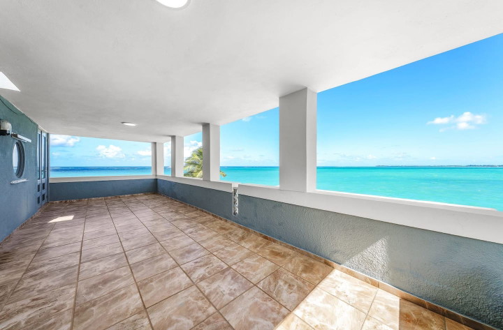 Ocean View Townhouse - San Juan