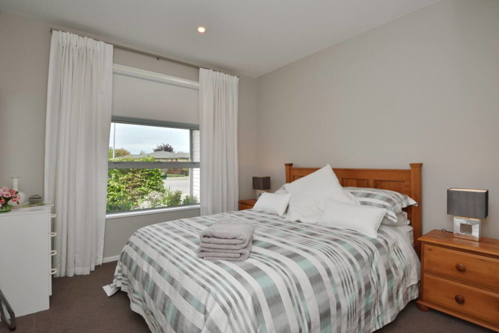 Ron And Rosie's - Rangiora