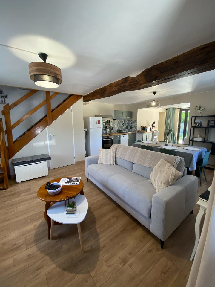 Cosy Maisonette In The Countryside, Three-room Apartment, Sleeps Six. - Semur-en-Auxois