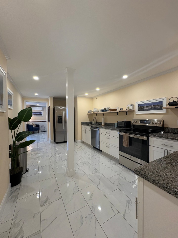 Downtown Camden-2 Bedroom Suite - Camden, ME