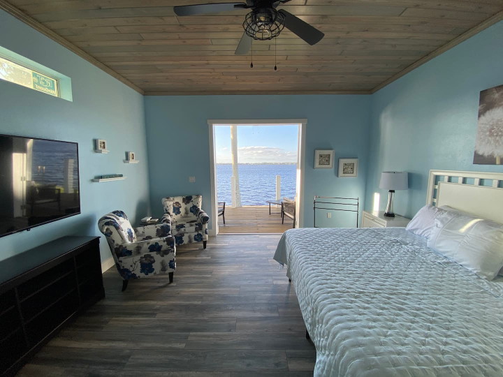 Get Away To The Mango Cottage - Fort Myers, FL