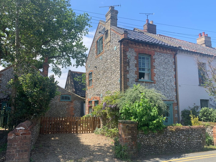 Dog Friendly, Cosy Cottage In Holt. Beach 4 Miles - Holt