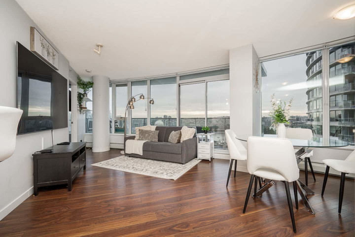 Perfect Vancouver Getaway|central 2br/2ba+sofa Bed - Vancouver