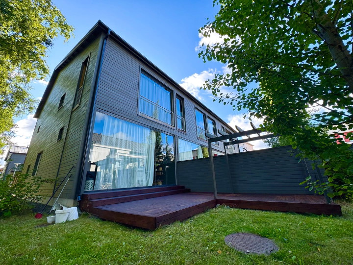 Bright Nordic Townhouse With Sauna Near Nature - Tampere