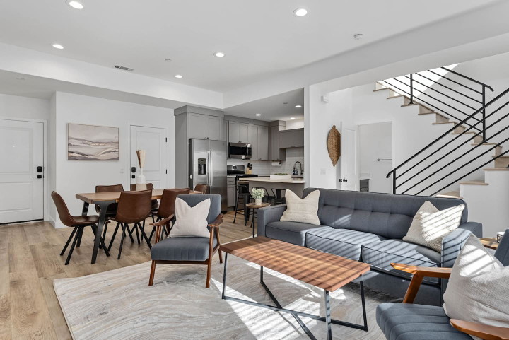 New And Spacious Home Near Disney - Stanton, CA