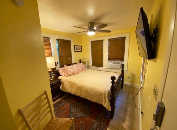 Historic Duckpond Cottage - Gainesville, FL