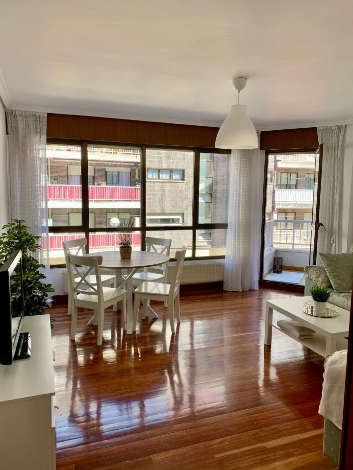 Precioso Apartamento A 40 Metros De La Playa - Castro Urdiales