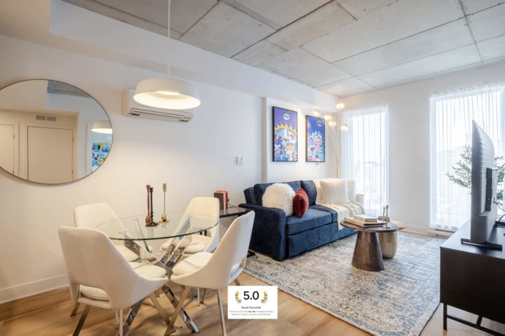 Old Port Retreat | Parking & Ev Charger - Montreal