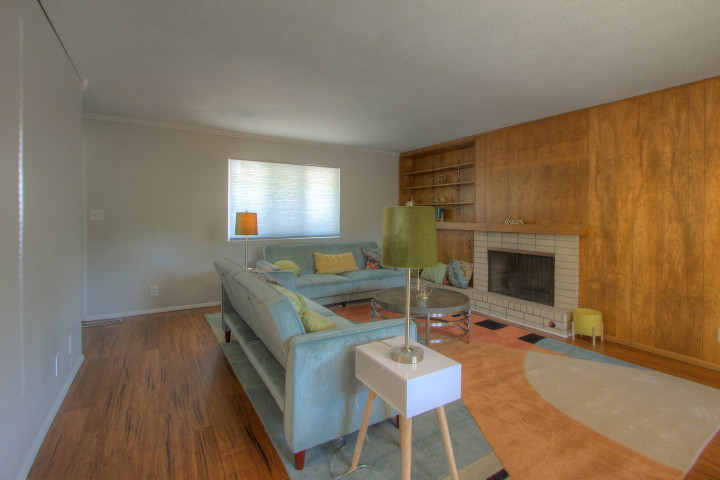 Mid-century Modern Home In Downtown Bartlesville - Bartlesville, OK